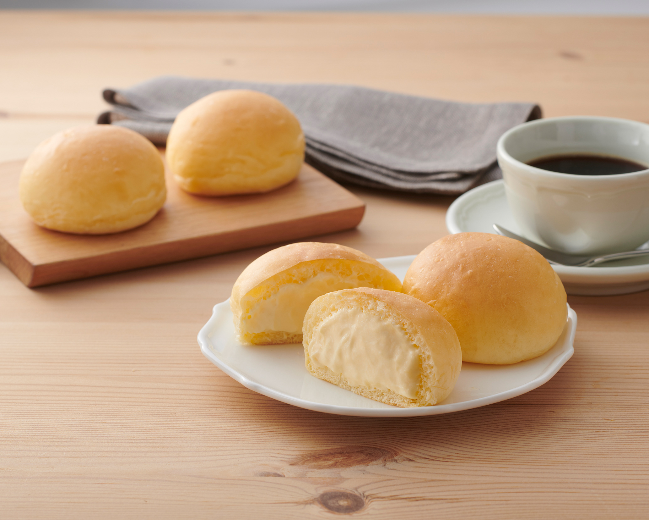 とろけるくちどけ くりーむパン10個詰合せ | 八天堂 (ハッテンドウ) のギフト・プレゼント | 選び直せるソーシャルギフト GIFTFUL（ギフトフル）